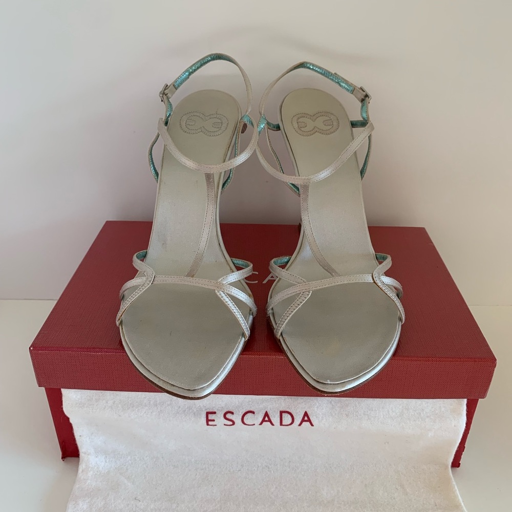 Escada Satin Silver 39 Heels Preowned - Gem